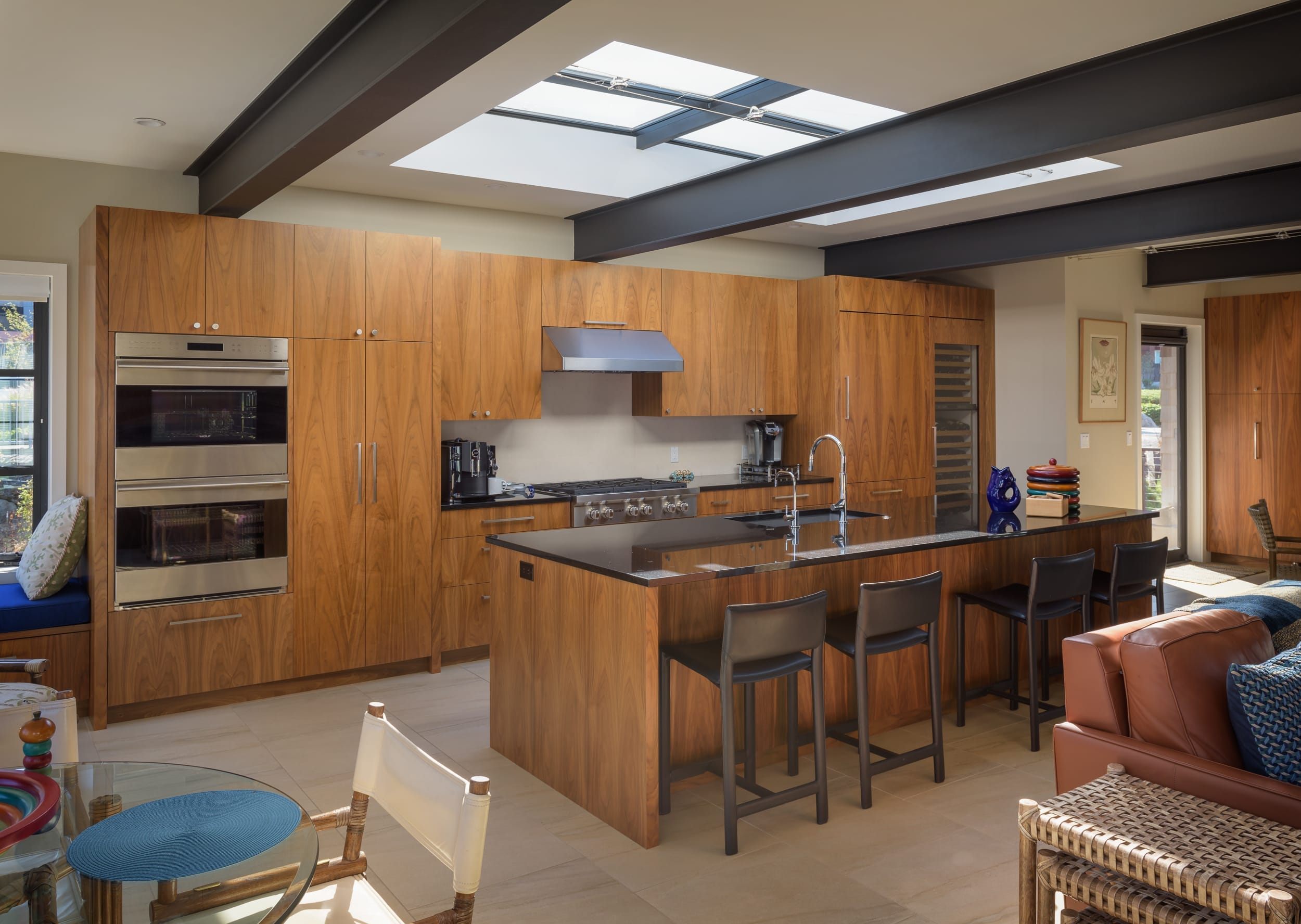 Contemporary Floating Home | Dyna Builders