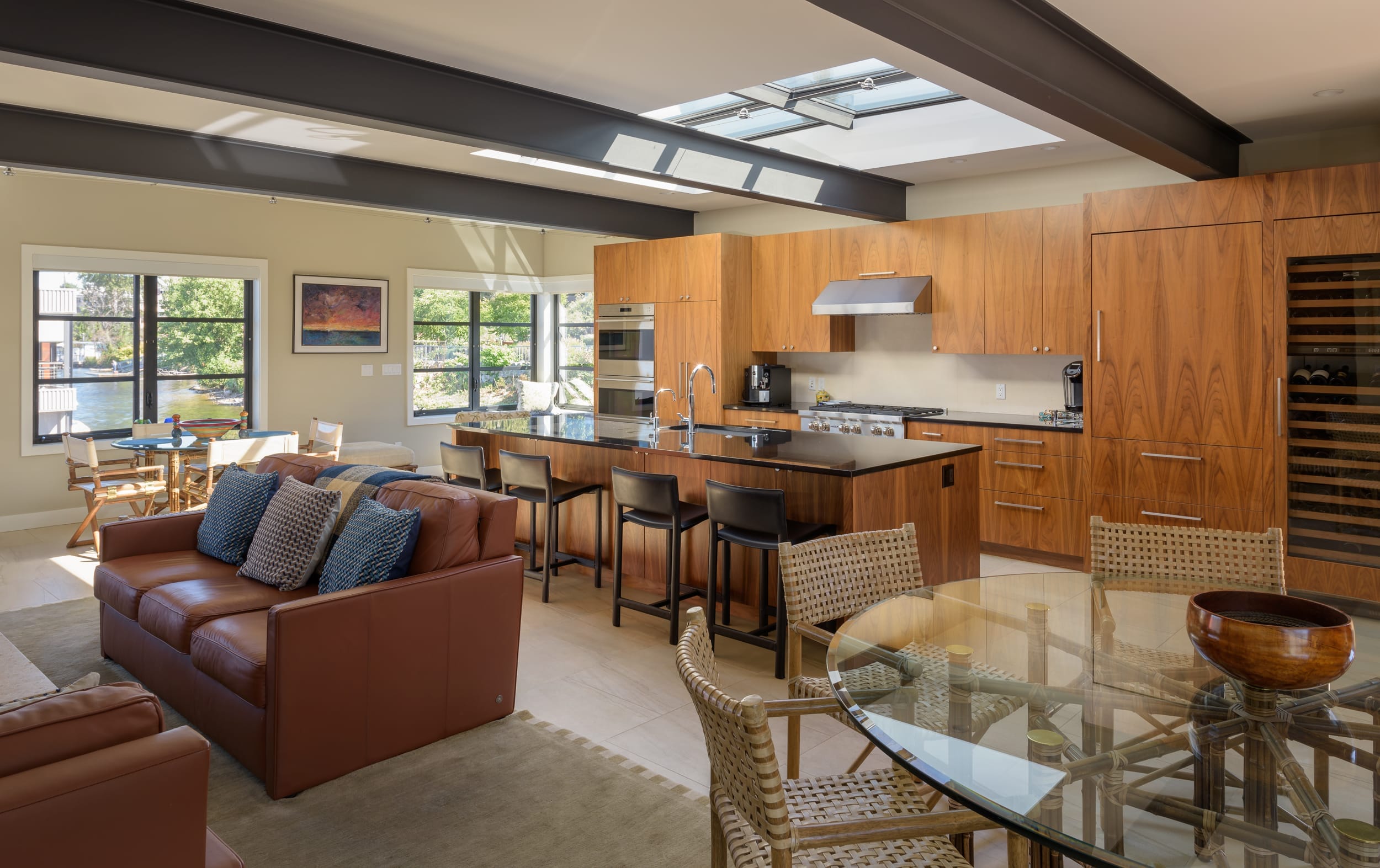 Contemporary Floating Home | Dyna Builders