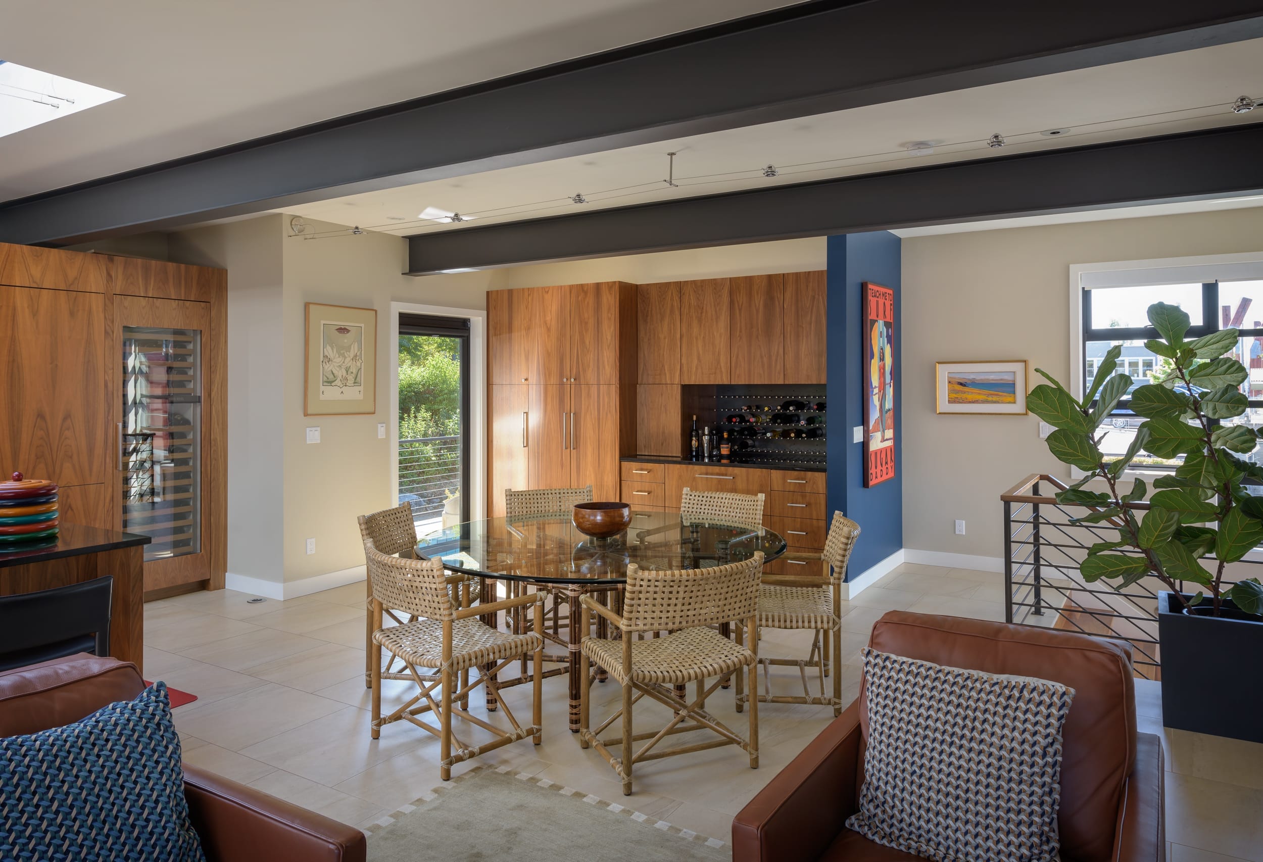 Contemporary Floating Home | Dyna Builders