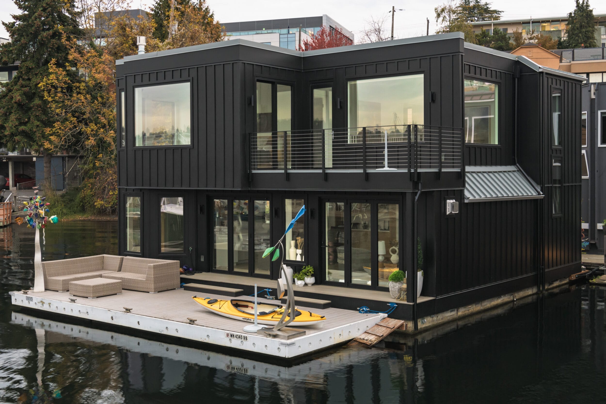 Ship Canal Floating Home | Dyna Builders