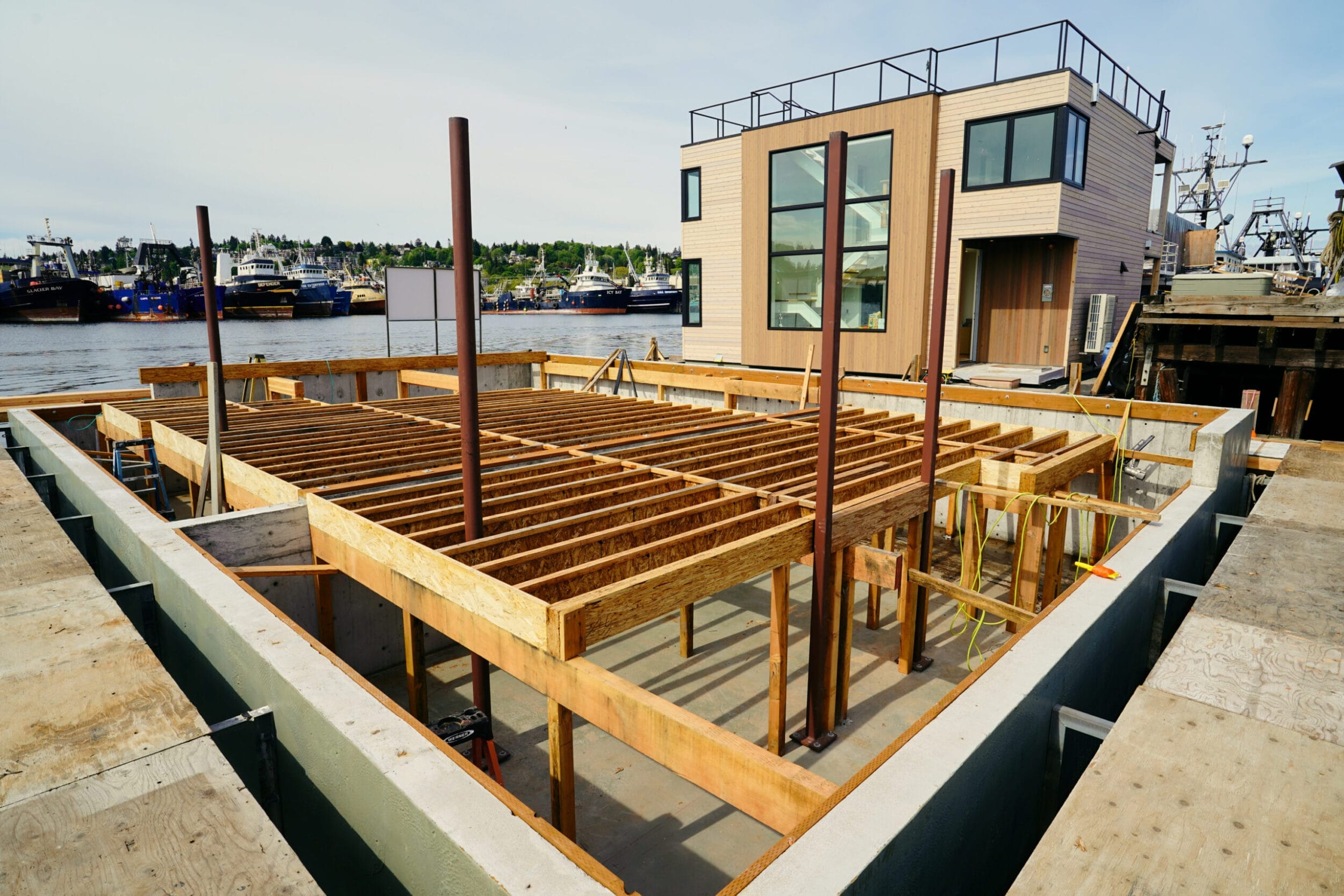 Floating Homes | Dyna Builders